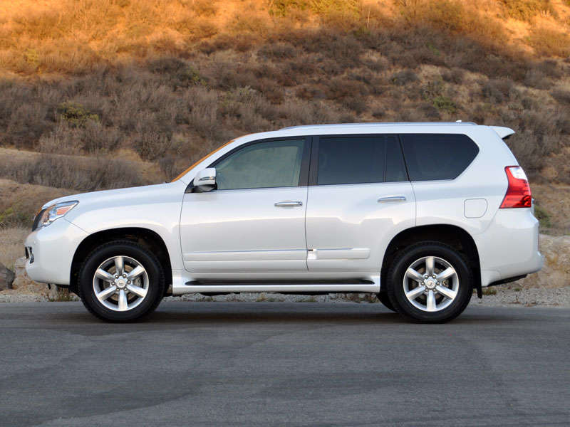 2013 Lexus GX 460 Luxury SUV Road Test and Review | Autoweb