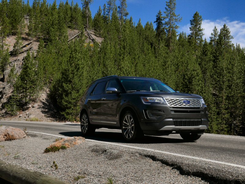 2016 Ford Explorer Platinum First Drive and Review | Autoweb