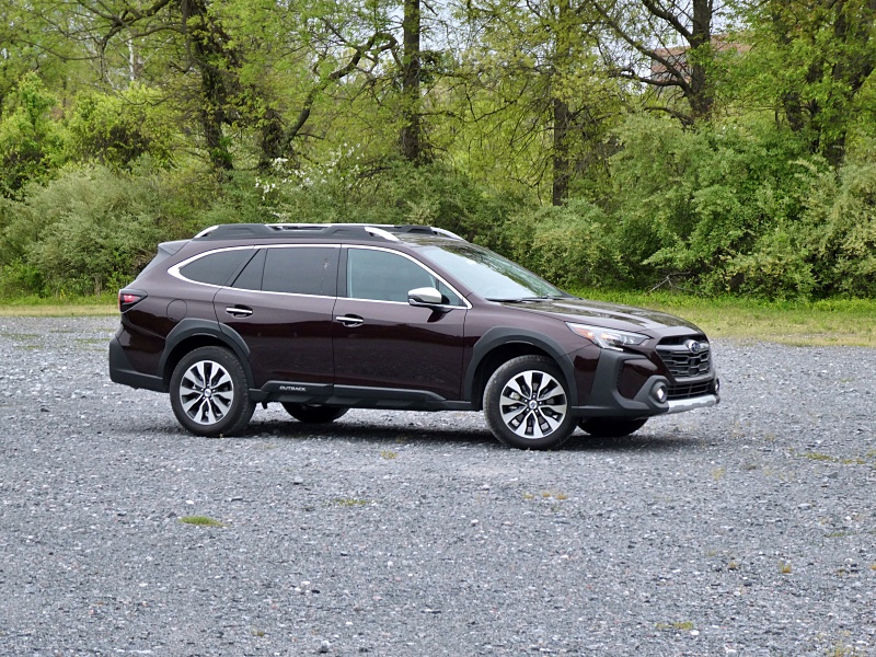 2024 Subaru Outback vs. 2025 Subaru Forester | Autoweb