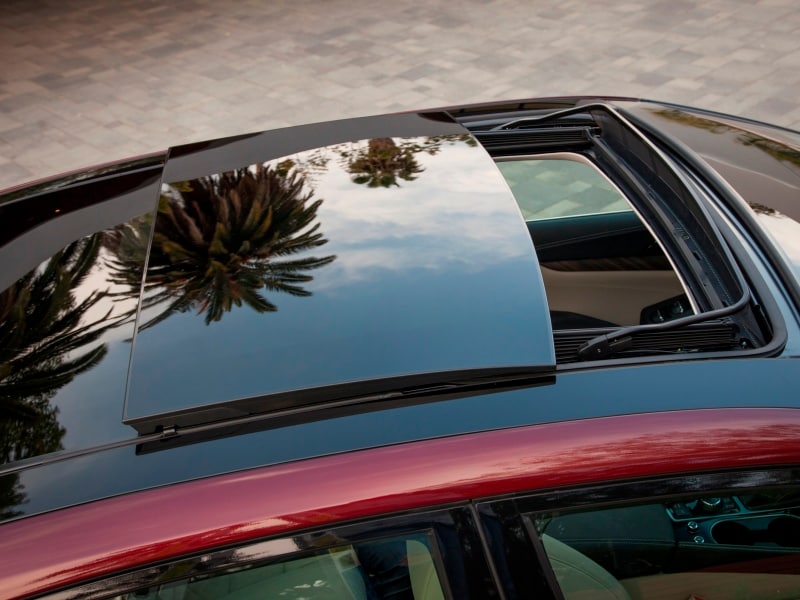 10 Things You Need To Know About The 2016 Nissan Maxima | Autoweb