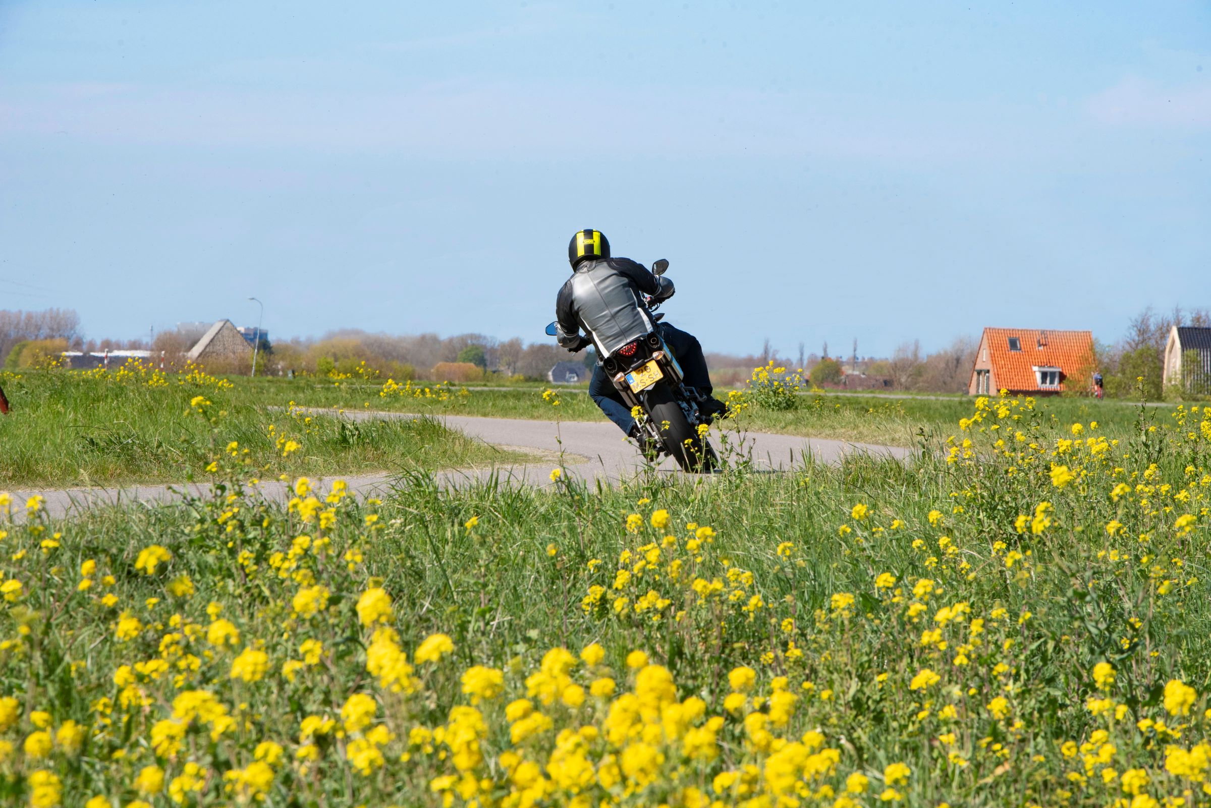 Mooie motorrit maken dit weekend? Te luid geluid is uit!
