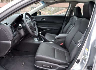 2013 Acura ILX Road Test and Review | Autobytel