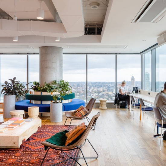 Compare WeWork vs Industrious - Flexible Office Space & Coworking in ...