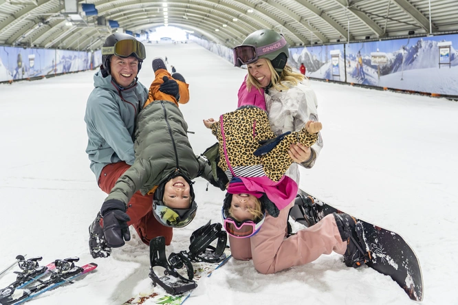 SnowWorld Skipas met korting - 2 uur, 4 uur of hele dag - HLN - Het Laatste Nieuws Shop