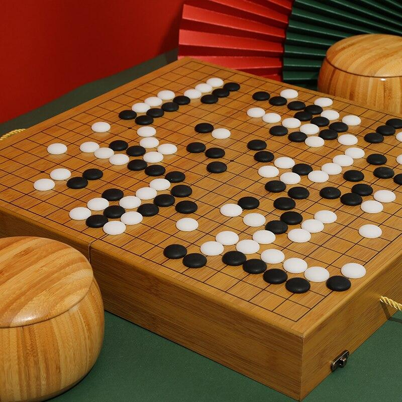 Revolutionizing Board Games: Embracing the Digital Era | Tabletop SL