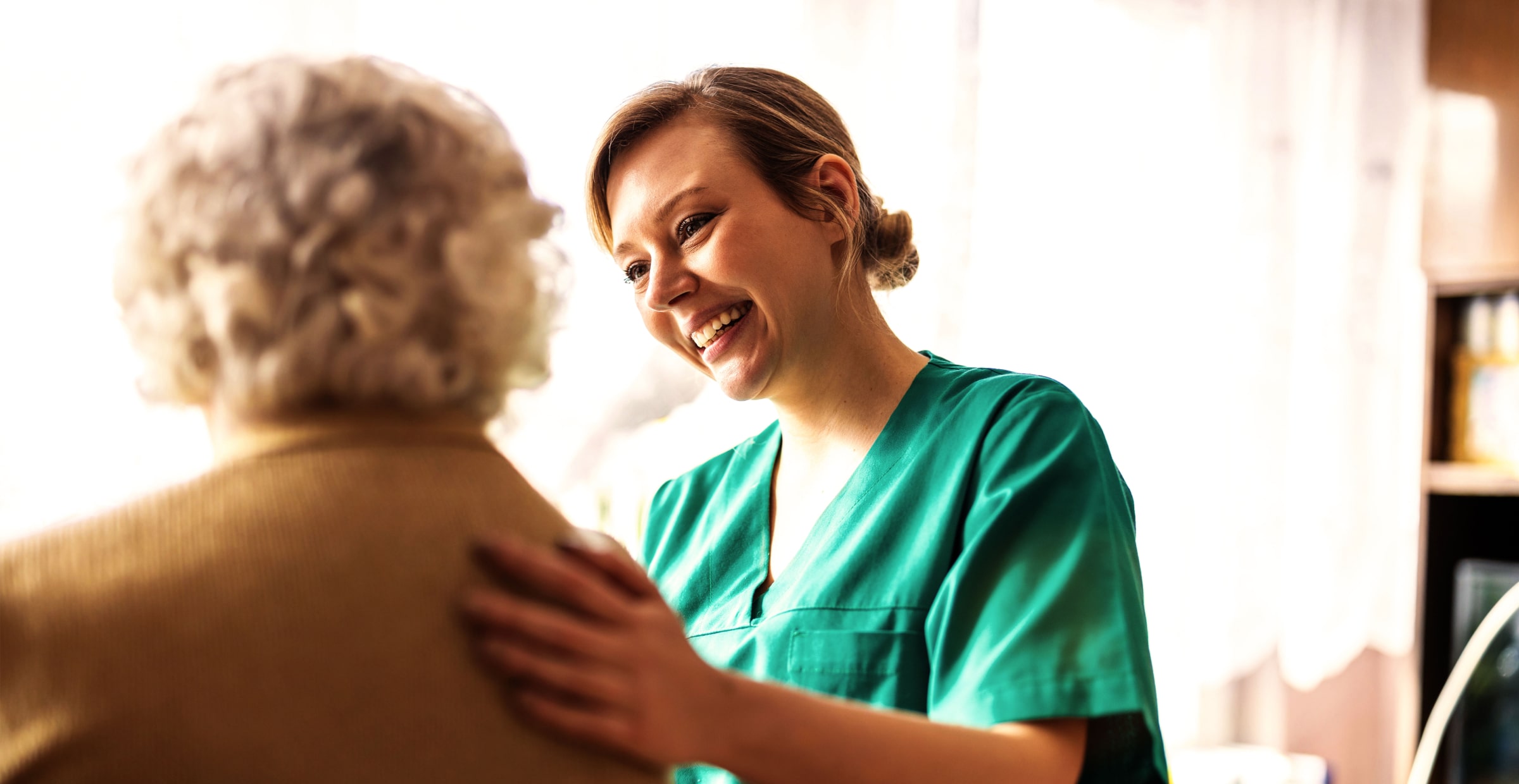 Long-Term Care (LTC) Travel Nurse Salary | Nomad Health
