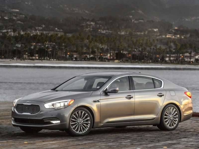 10 Things You Need To Know About The 2015 Kia K900 | Autoweb
