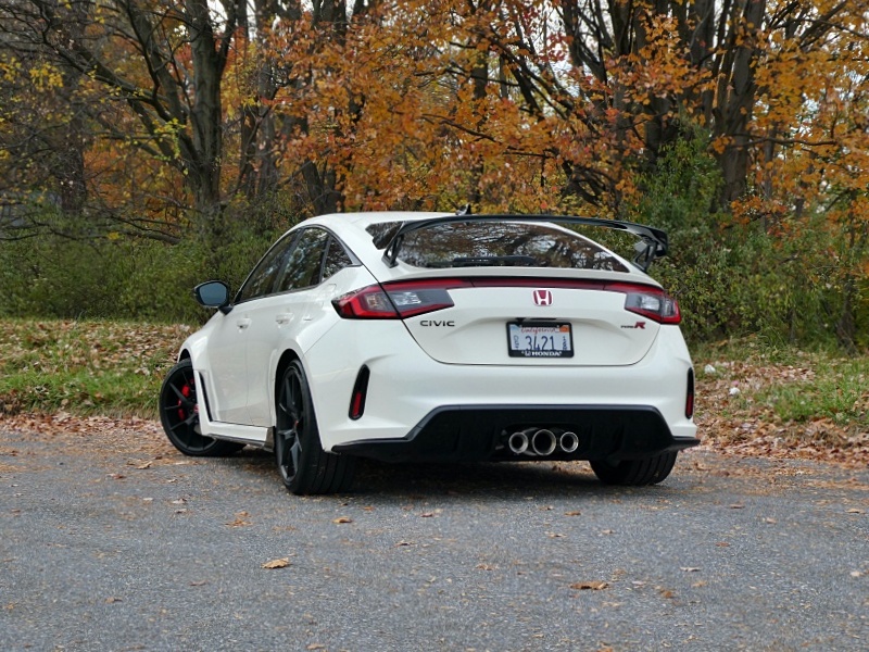 2023 Honda Civic Type R Road Test and Review | Autoweb