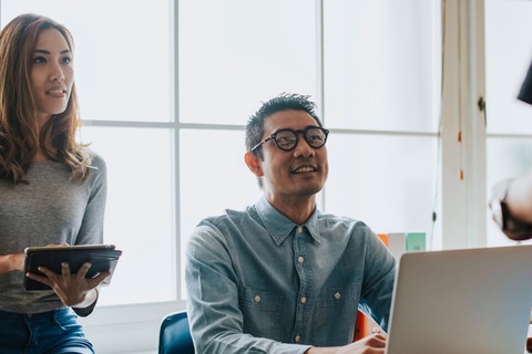 Offers the latest insights, opinions and research to help you better ...