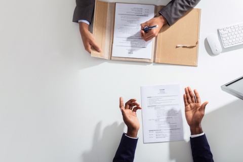 Offers the latest insights, opinions and research to help you better ...