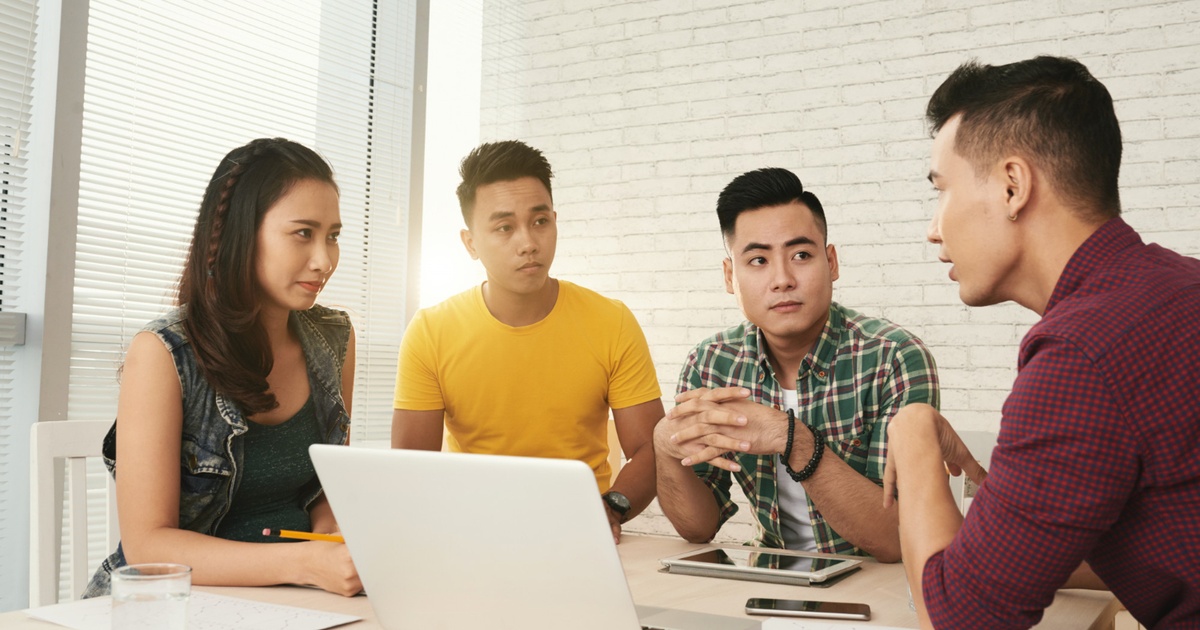 Diskusi saat Kerja: Ini Definisi, Jenis, Tujuan, dan Caranya ...