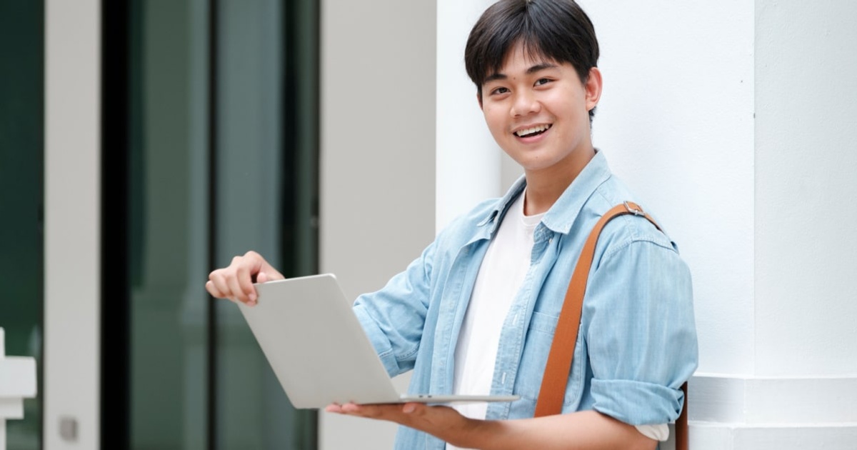 Hiring Trends Show Healthy Demand For Fresh Graduates - Jobstreet ...