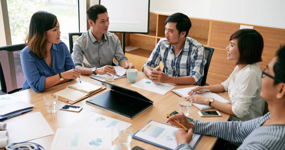 How to Flourish in a Business Development Executive Career Path ...