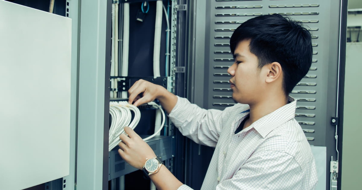 Cek Info Lengkap Network Engineer dan Jenjang Kariernya! - Jobstreet ...