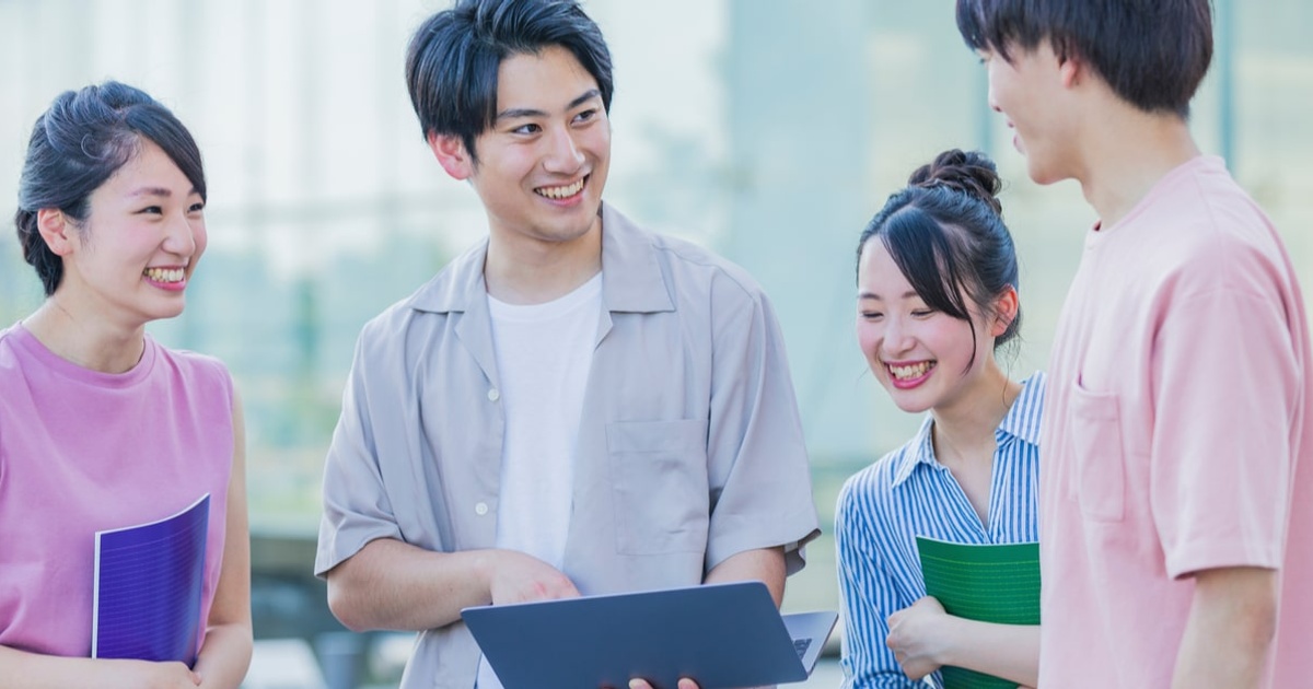 How can Millennials And Gen Z Communicate Work-Life Expectations ...