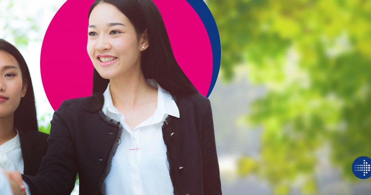 How to best introduce yourself in an interview (with examples ...