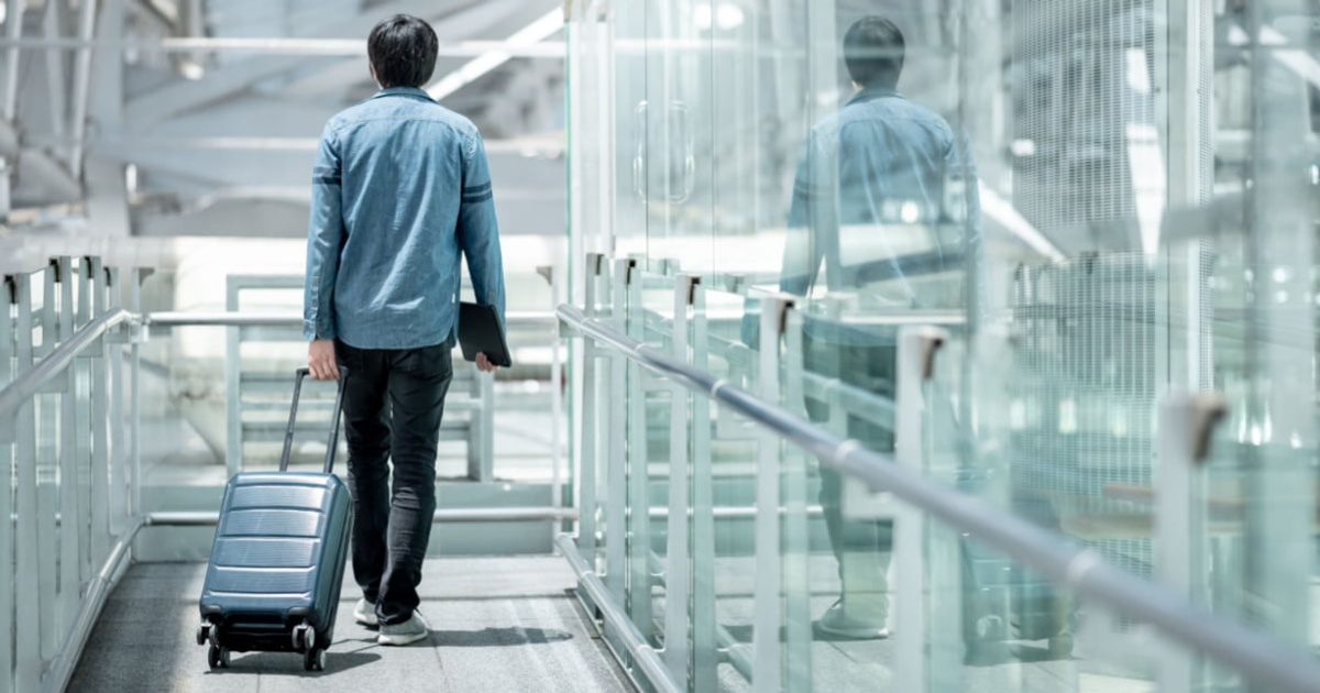 How To Work Abroad in 8 Steps - Jobstreet Philippines