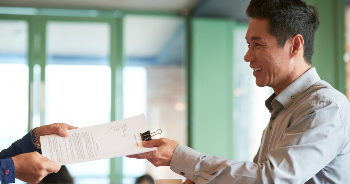 Personal references can make or break a job offer. Here’s how to pick ...