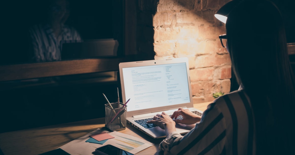 How Do You Stay Up All Night? The Best Survival Tips For Night Shift ...