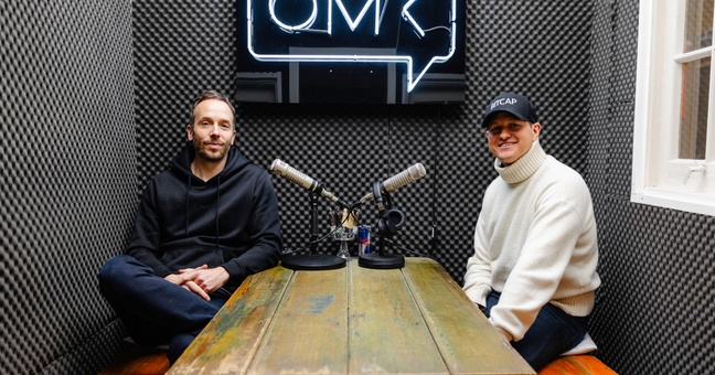 Best of 2024: Die zehn reichweitenstärksten OMR Podcasts des Jahres