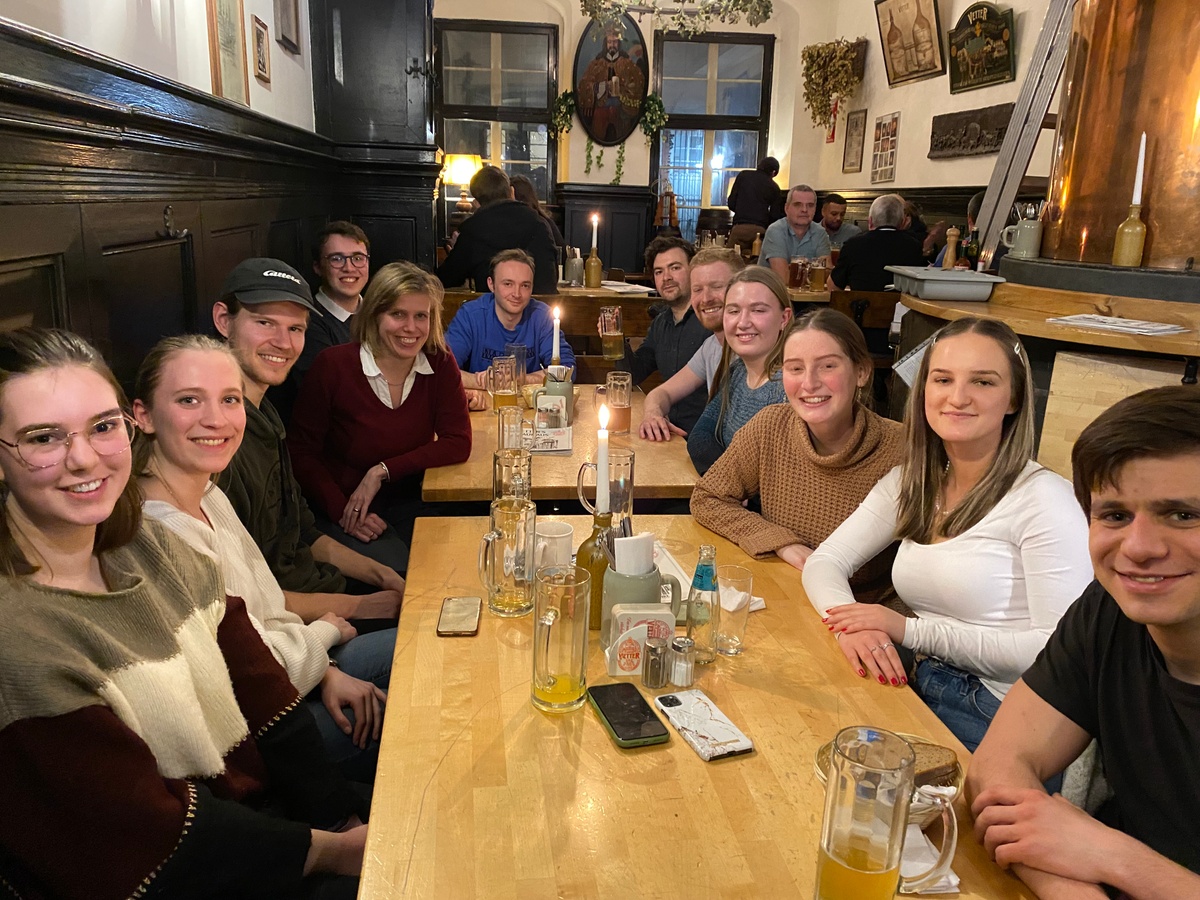 Triff den Prof. (Franziska Thomas) | GDCh.app