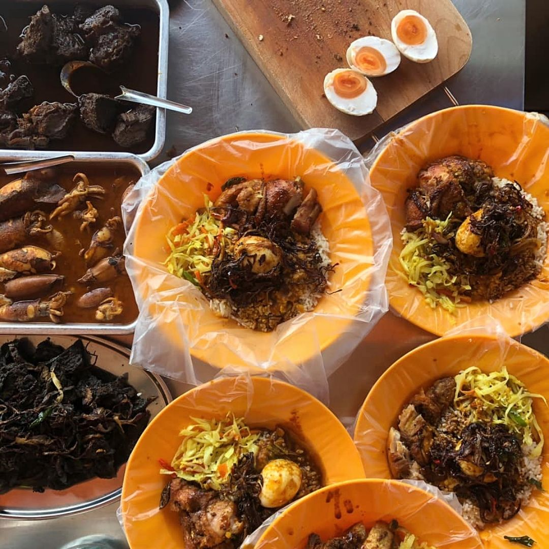 Nasi Lemak HJ Ali delivery | Oddle Eats : Get your foods delivered from ...