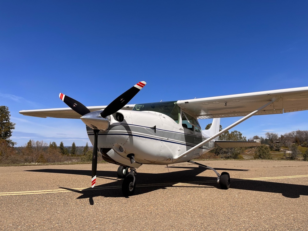 1983 Cessna 182 Turbo RG $179,000 - (Here at Placerville) - N6181T