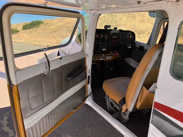 1974 Cessna 172M Skyhawk - - N13221