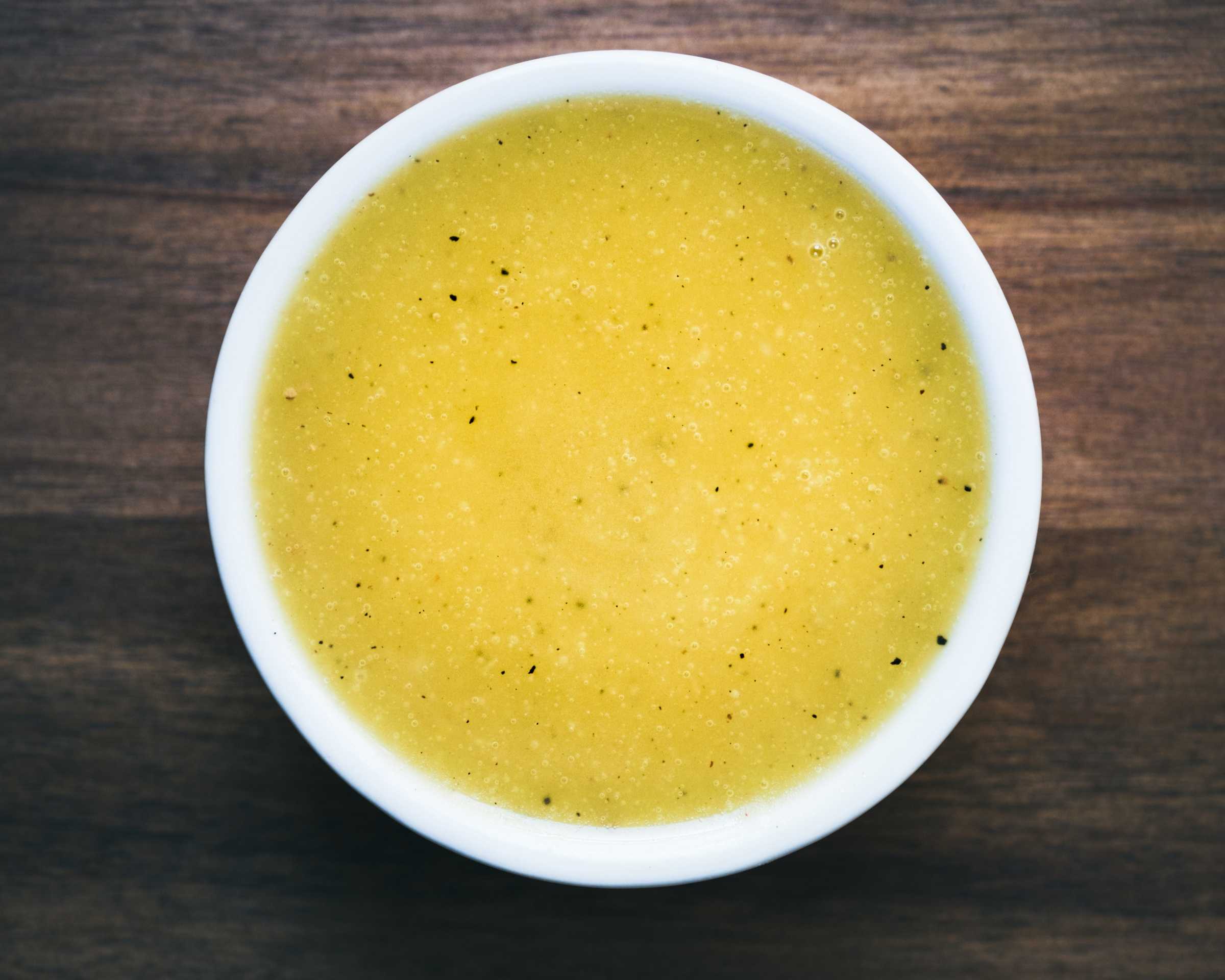 Golden salad dressing recipe by Tacohuaco