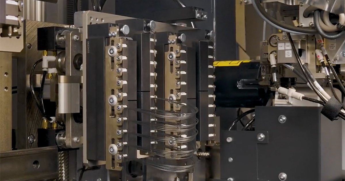 Fully Automatic Omega 740: Minimum Length for Wire Harnesses Radically ...