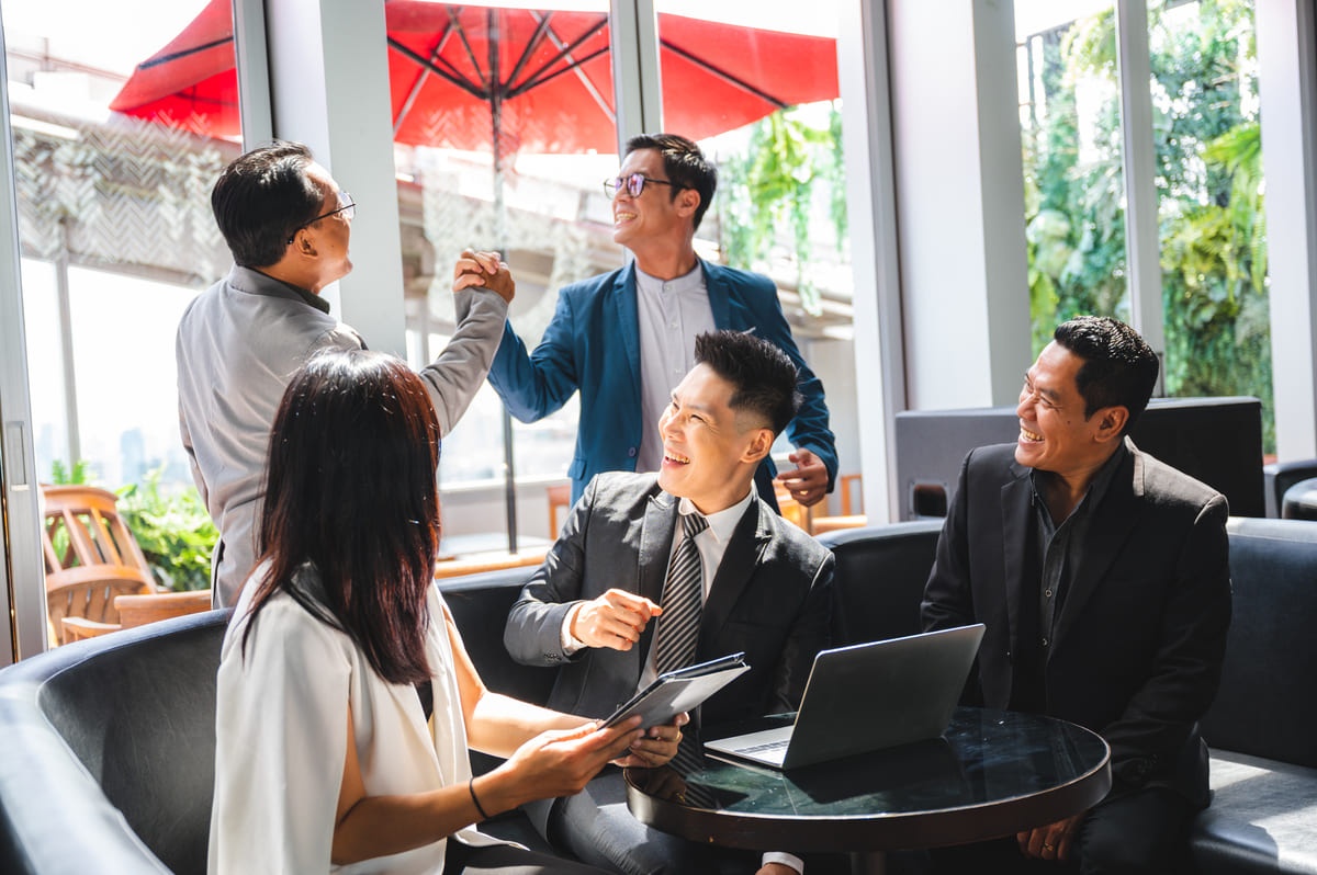 Networking Bisnis: Manfaat dan Cara Membangunnya - Jobstreet Indonesia