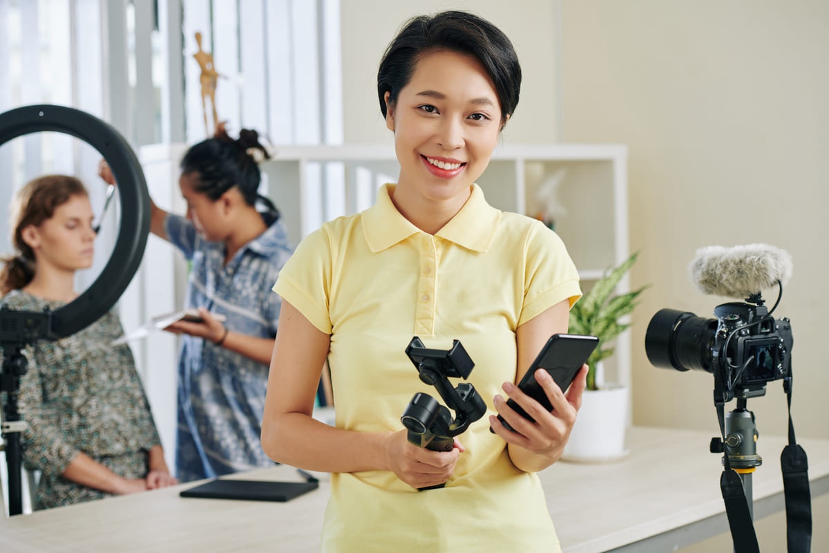 Apa Itu Produser? Berikut Tugas, Gaji dan Skill-nya - Jobstreet Indonesia