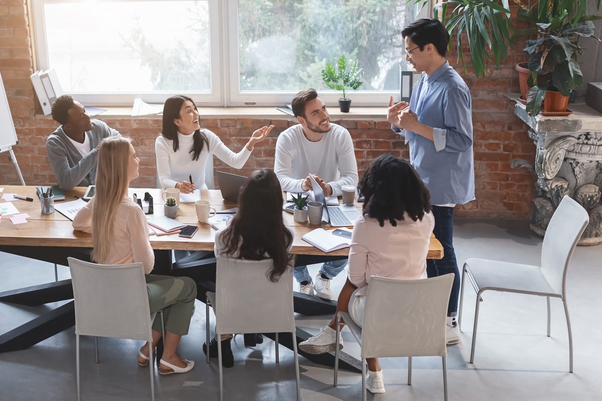 Briefing Adalah: Fungsi, Contoh, dan Cara Membuatnya - Jobstreet Indonesia