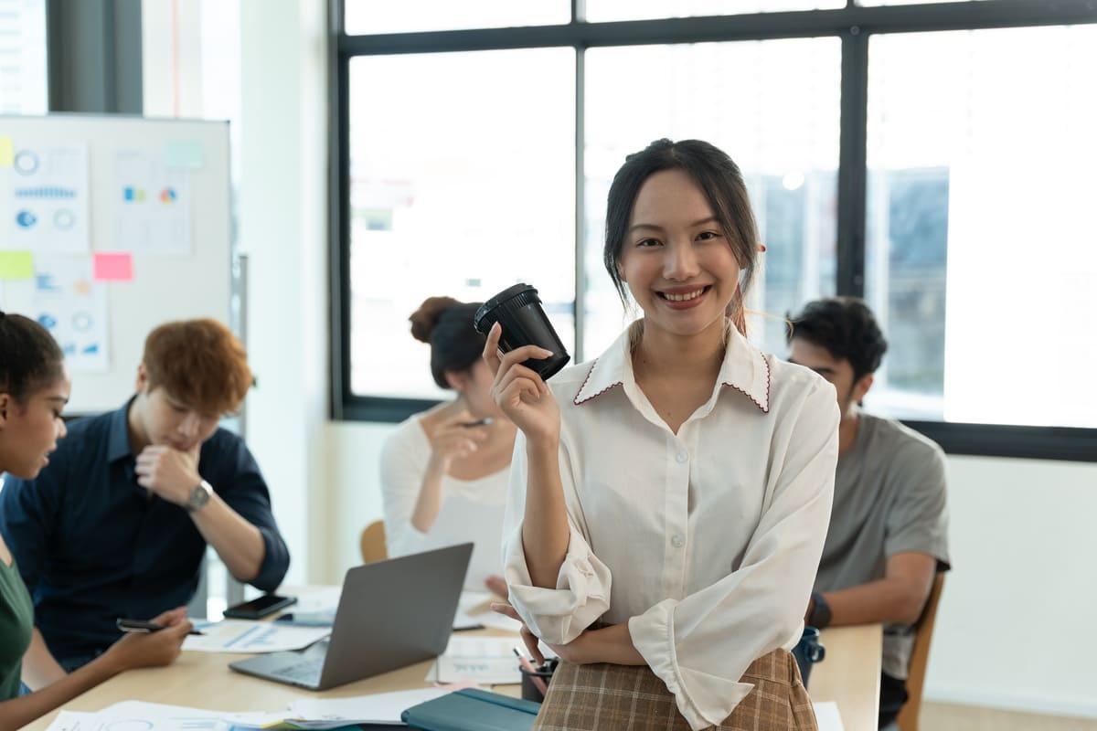 Apa Itu Produser? Berikut Tugas, Gaji dan Skill-nya - Jobstreet Indonesia