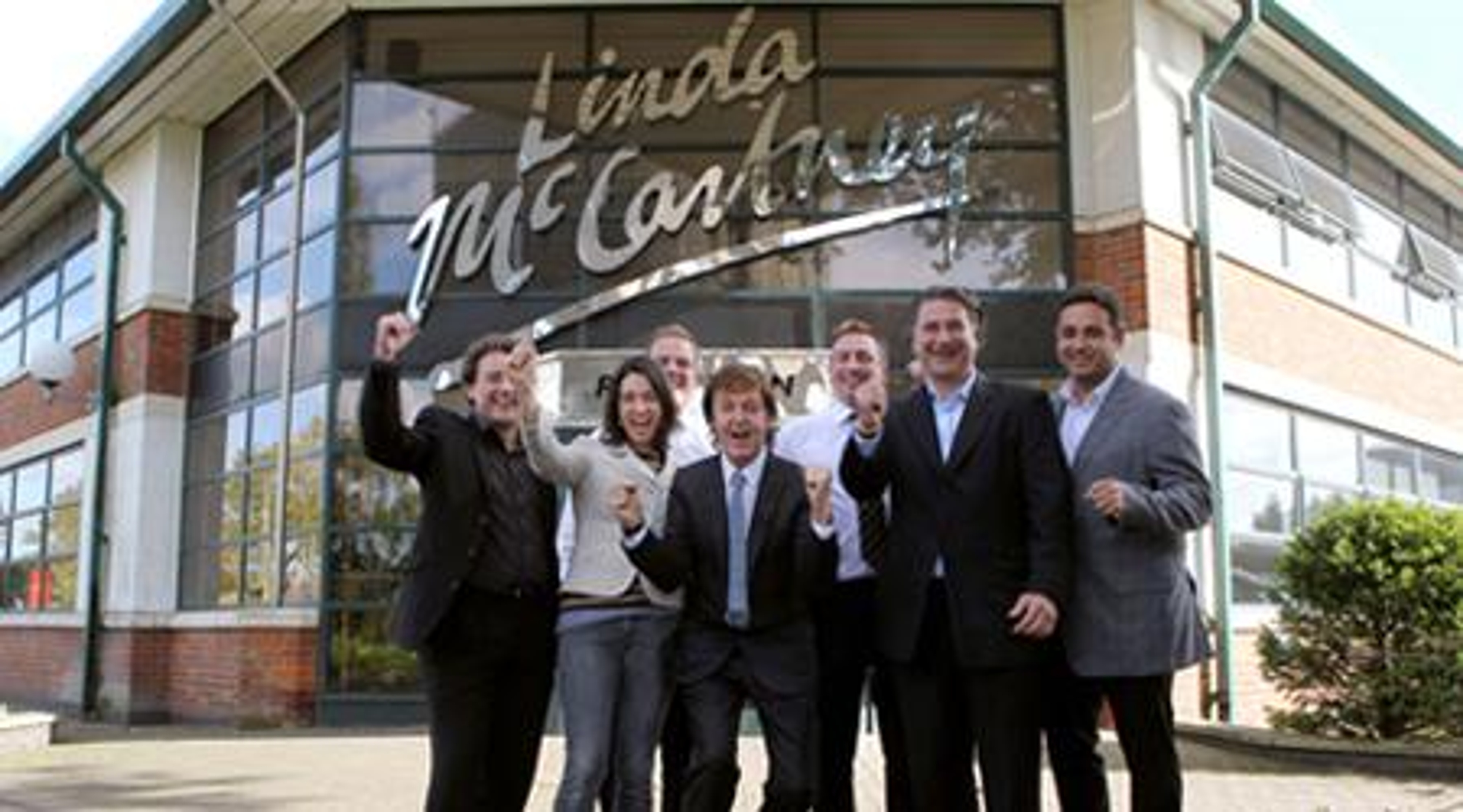 Paul McCartney | News | Paul returns to Fakenham in support of Linda ...