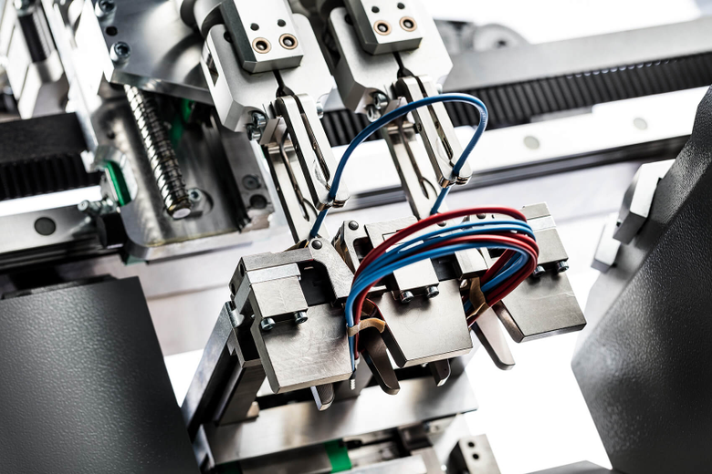 Automation with the Komax Zeta 640: Up to 70% time savings for SPIE ...