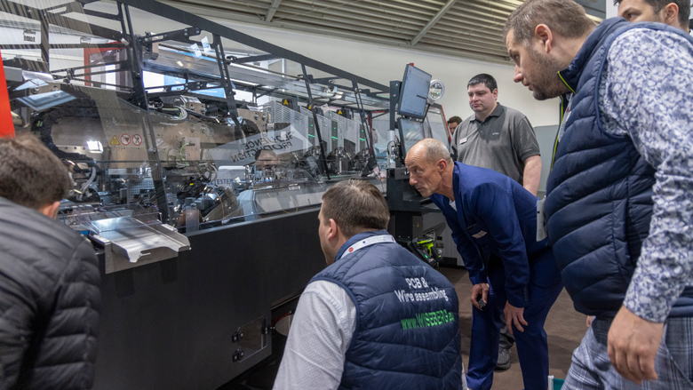 Great start into the trade fair week | Komax