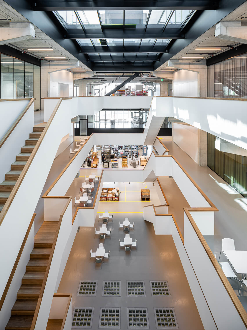 Vertical factory – Komax has moved into a groundbreaking new building ...