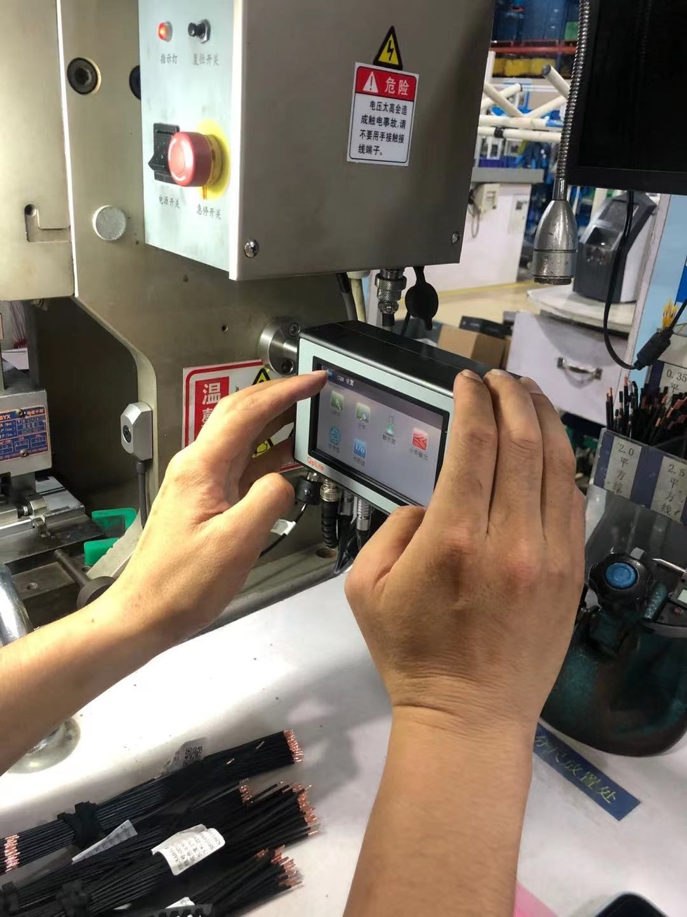 First China, then the world: the QpLite crimp force monitor is ready to ...