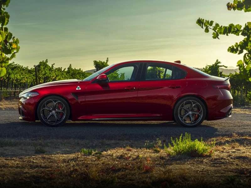 10 of the Fastest Luxury Cars | Autoweb