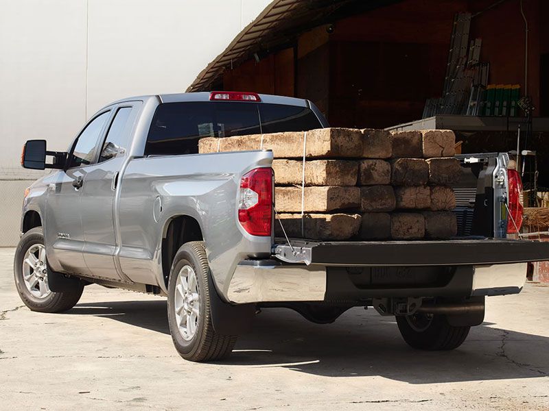 10 Trucks with Largest Payloads | Autoweb