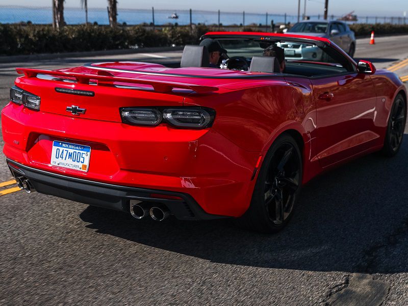 2019 Chevrolet Camaro Road Test and Review | Autoweb
