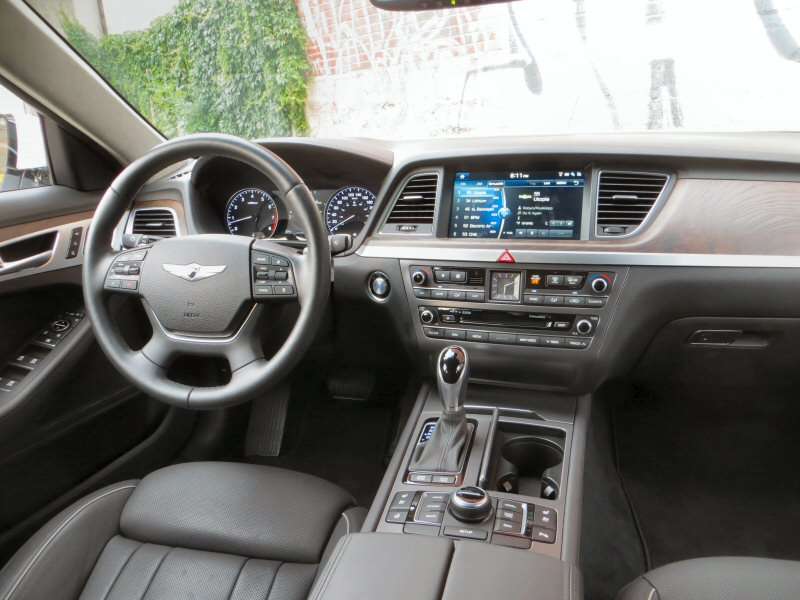 2010 Hyundai Genesis Sedan Interior
