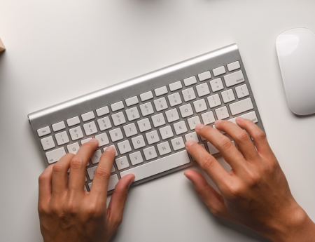 Write Your Sick-Out-Of-Office Message Like a Pro – with Examples and Tips