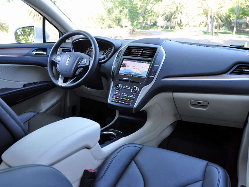 2015 Lincoln MKC First Drive Review | Autobytel