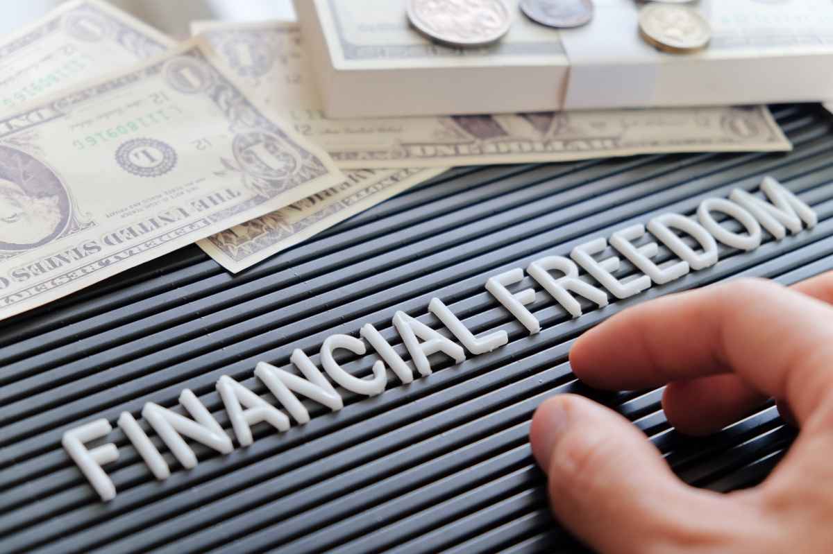 Mengenal Financial Freedom dan Tips Mencapainya untuk Karyawan ...