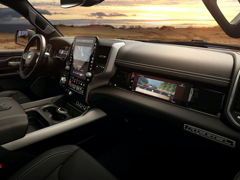 10 Best Features of the 2025 Ram 1500 | Autoweb