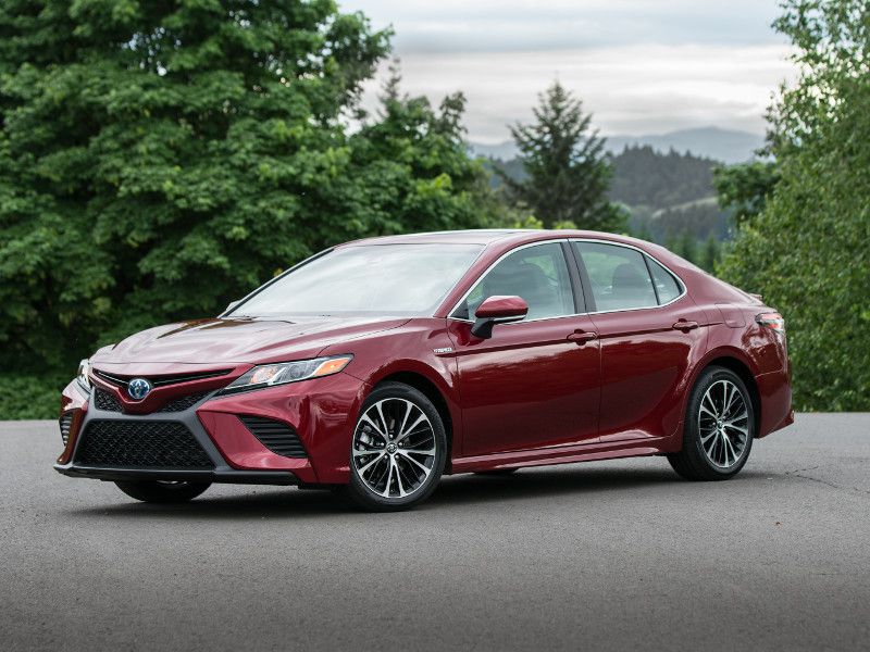 10 Spacious Family Cars | Autoweb