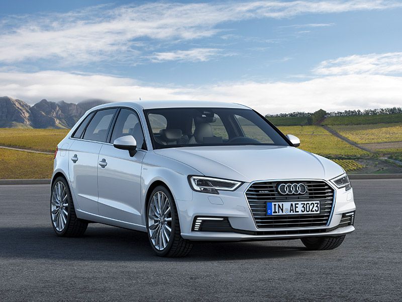 10 of the Best Luxury Hatchbacks | Autobytel