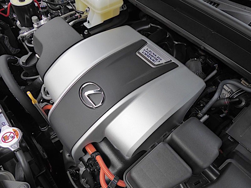 2019 Lexus RX 450hL Road Test and Review | Autoweb